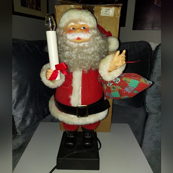 Harrows | Holiday | Vintage Animatronic Santa Claus With Light Up ...